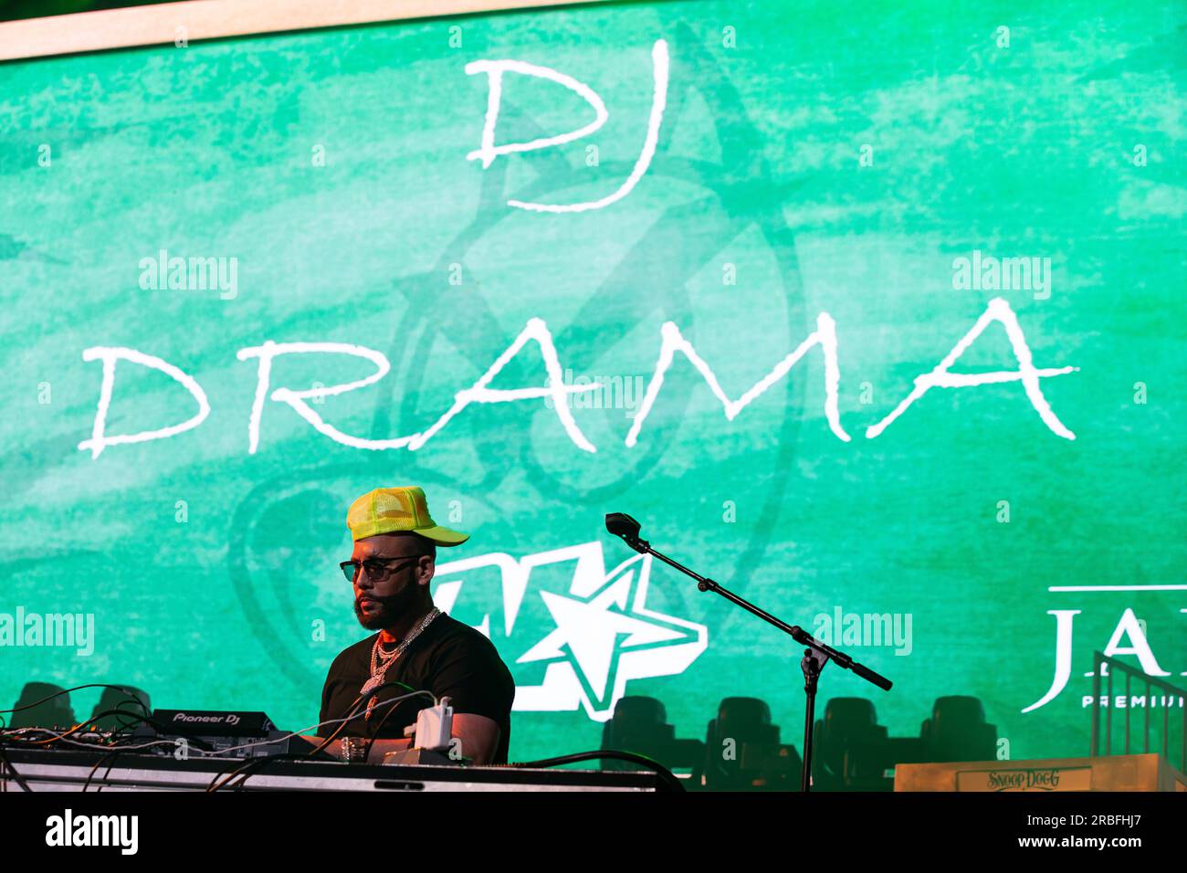 Dj wiz hi-res stock photography and images - Alamy