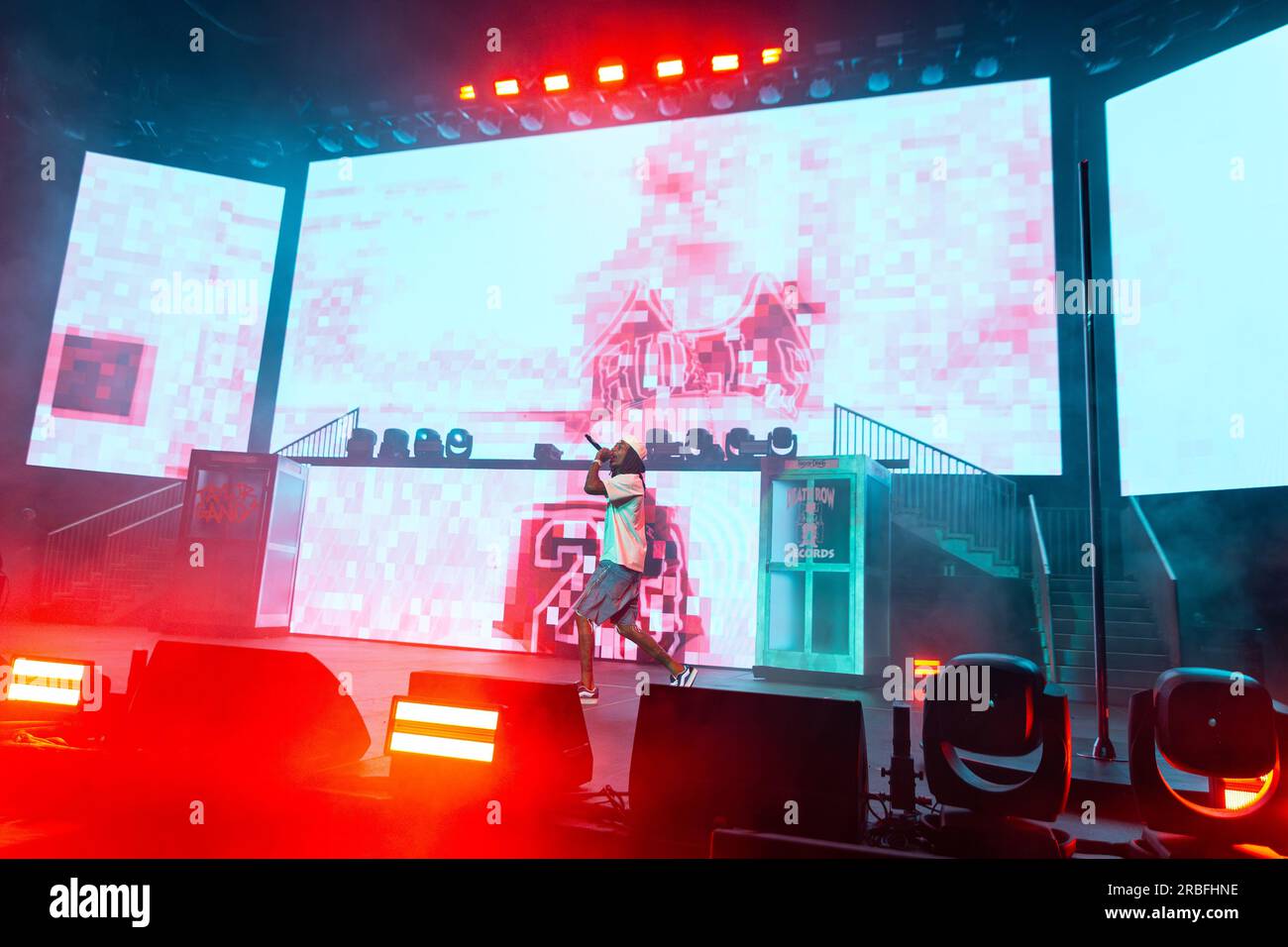 Dj wiz hi-res stock photography and images - Alamy