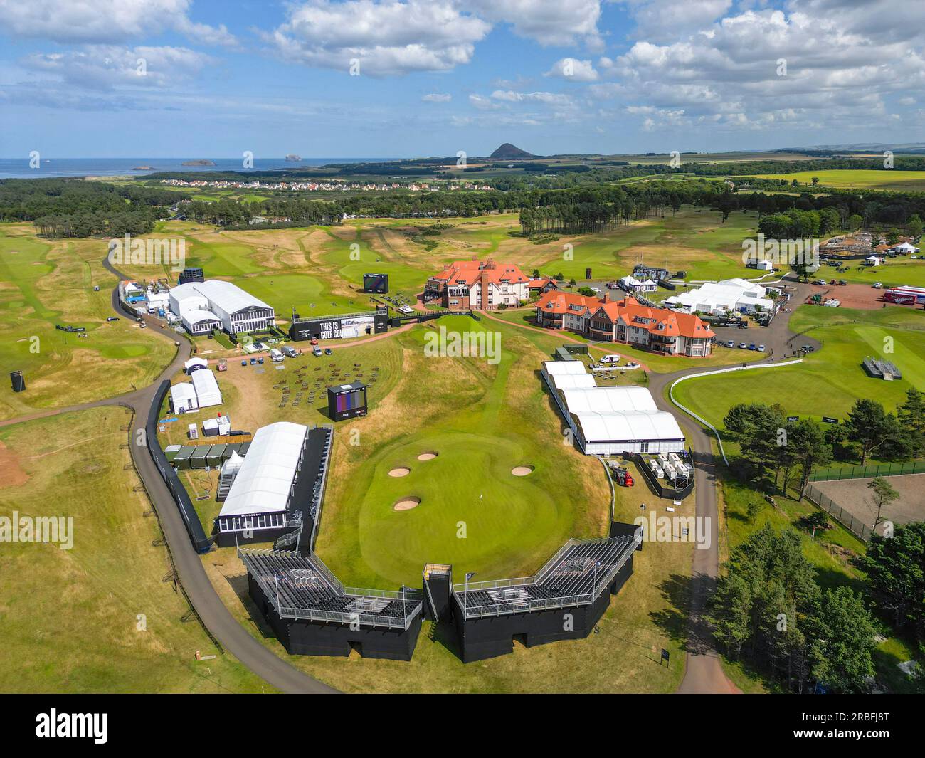 The renaissance club aerial view hi-res stock photography and images ...