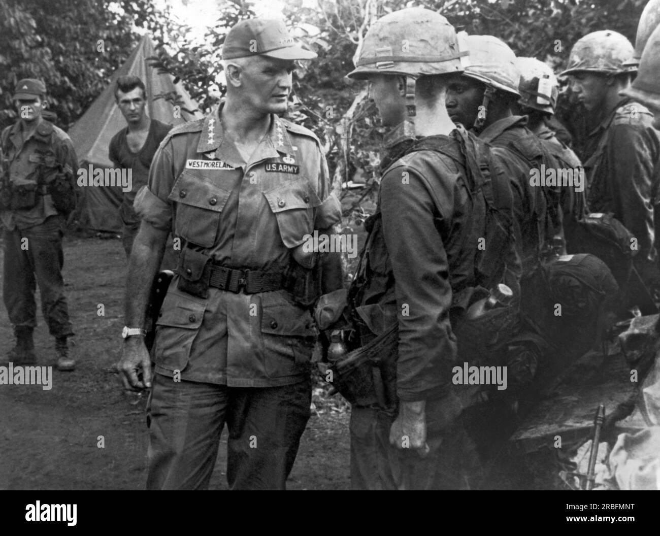 U s army general william c westmoreland hi-res stock photography and ...