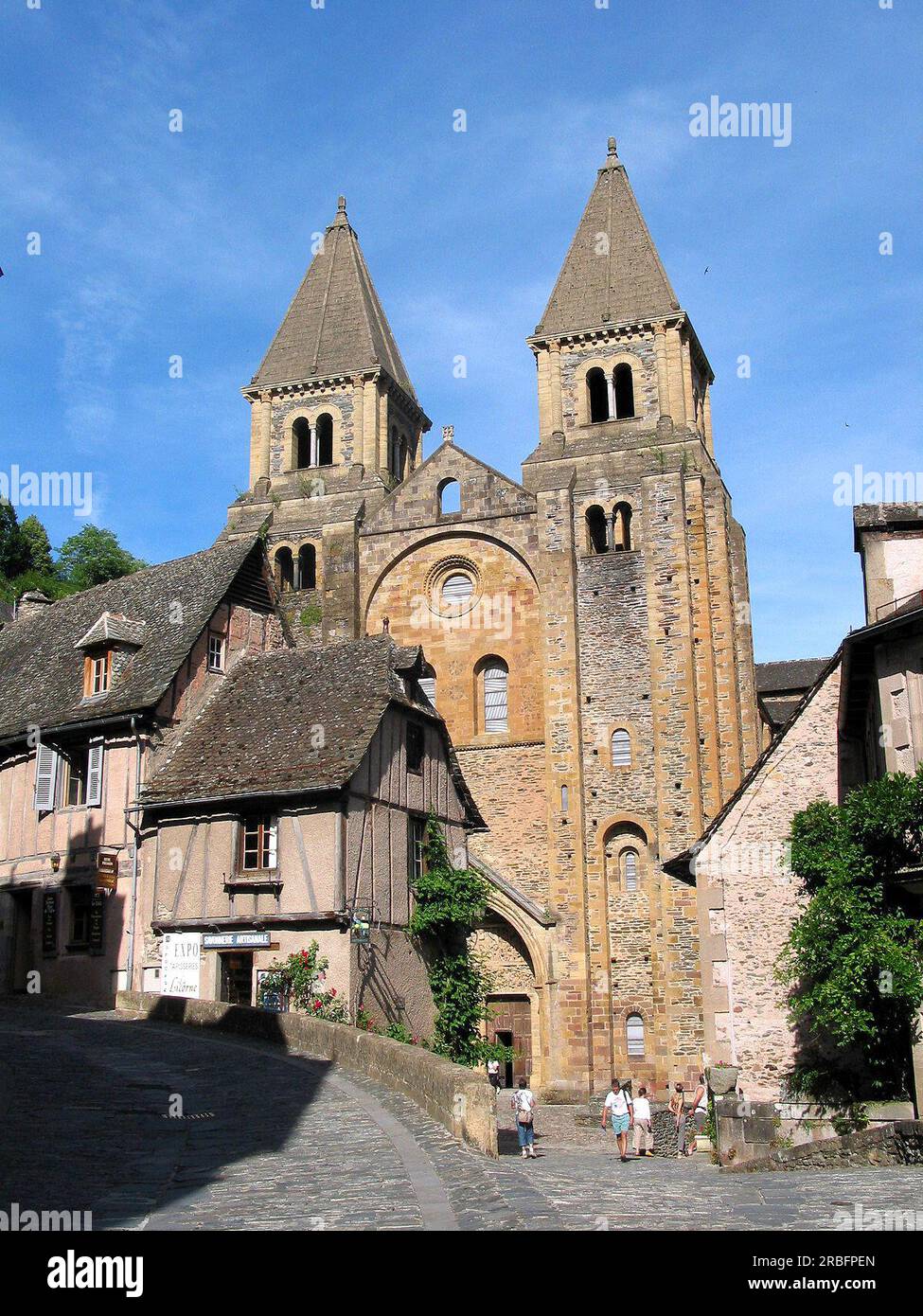 Abbey Church of Saint Foy, Conques, France 1100 by Romanesque ...