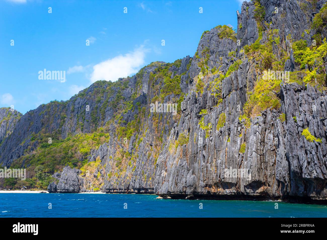 Landscape of the beautiful mountain cliff in the sea, El Nido province ...