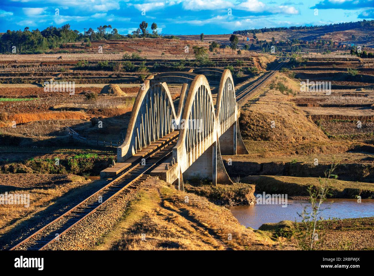 Train bridge nerar Antanifotsy village near Antsirabe, Central ...