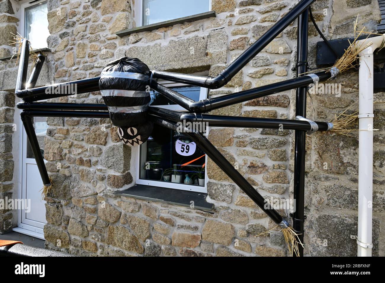 Scarecrows, stithians, town, gardens, straw, hats, clothes, flowers ...