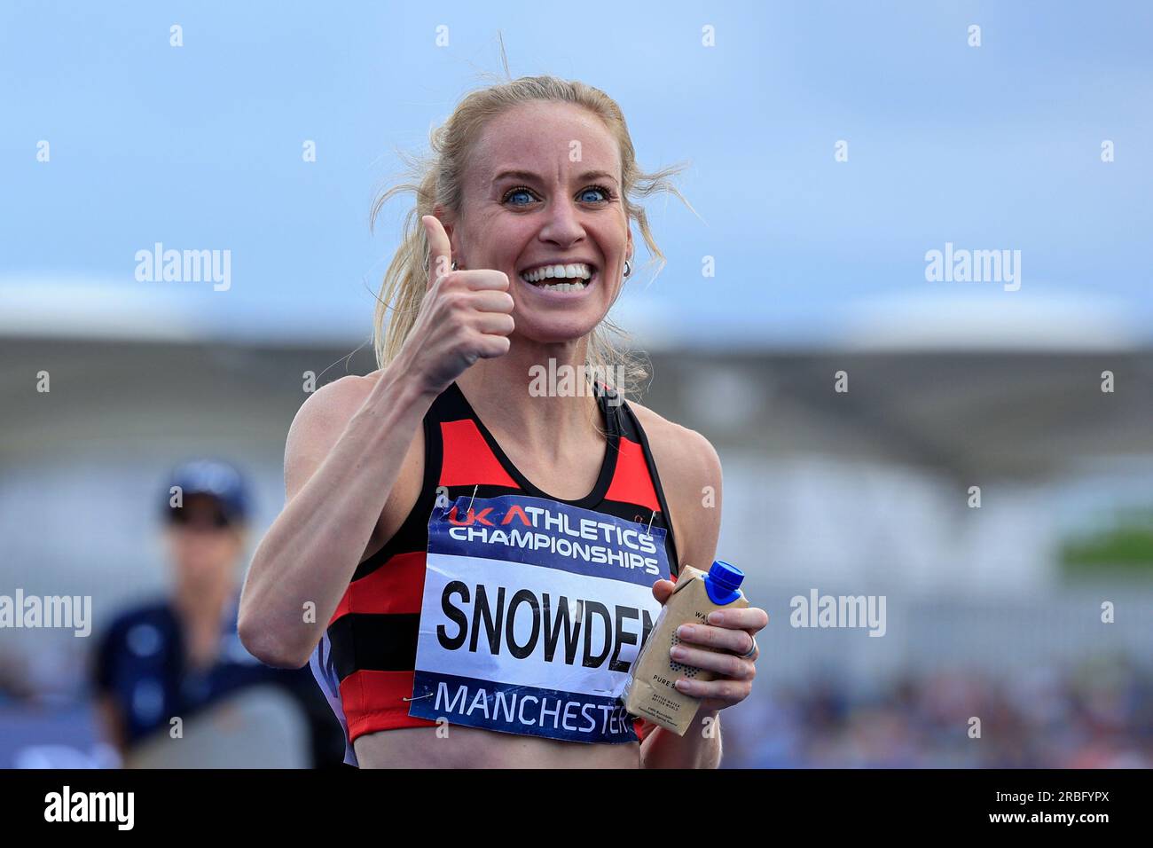 Katie Snowden celebrates her gold medal in the women’s 1500m during the ...