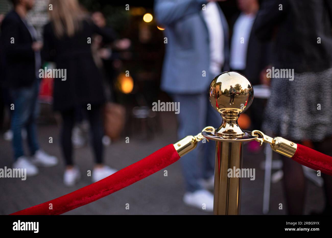 Kodel with people guidance system at award ceremony Stock Photo - Alamy