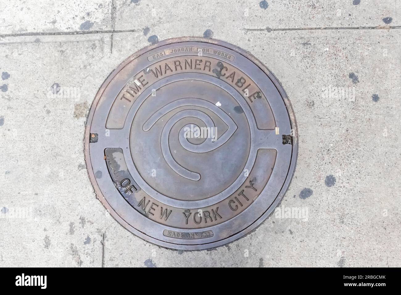 Manhole cover in the city of New York, New York Stock Photo - Alamy