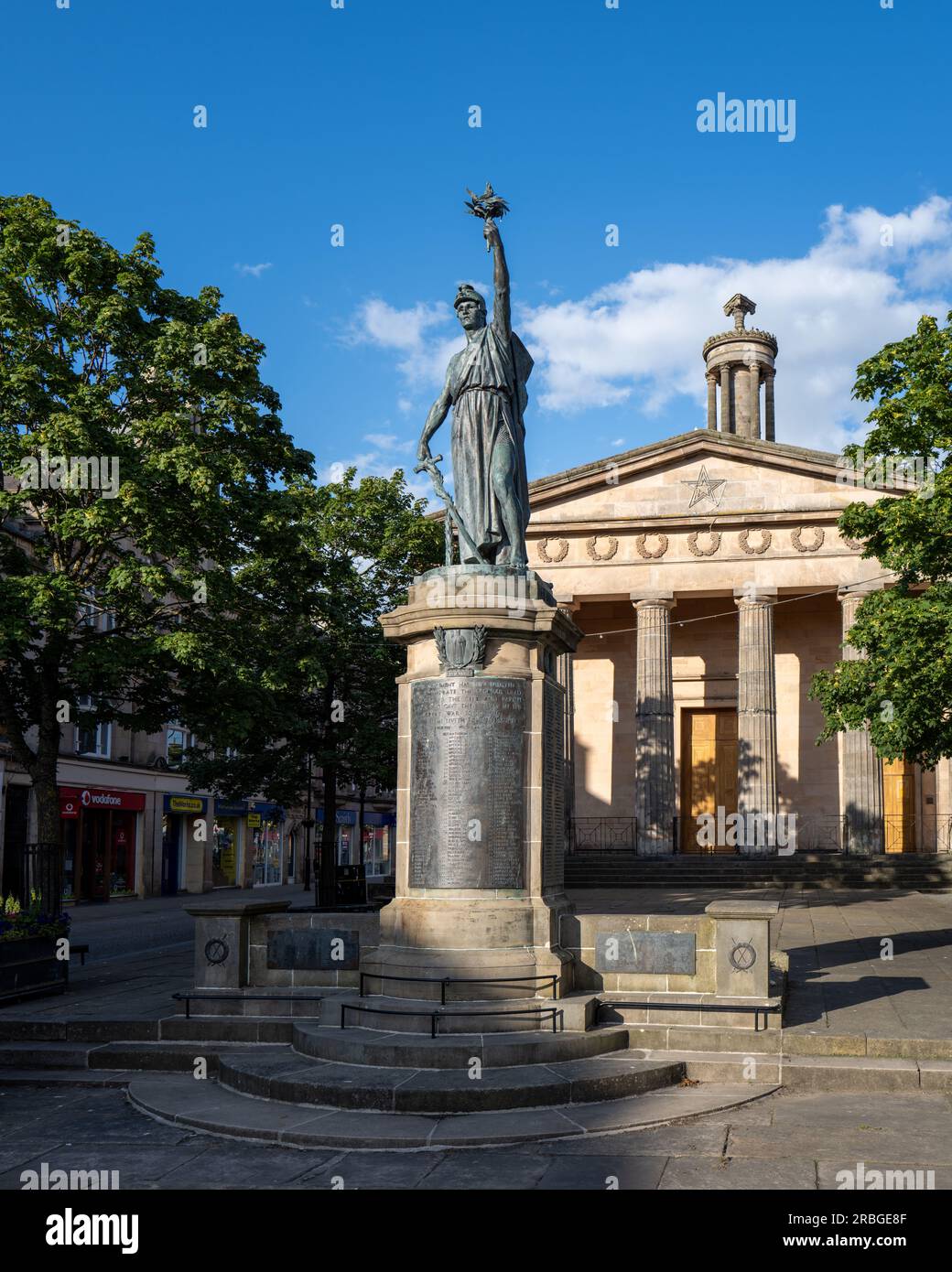 Elgin scotland statue hi-res stock photography and images - Alamy