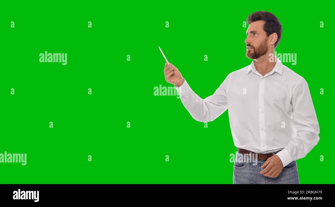 Weather presenter green screen hi-res stock photography and images - Alamy