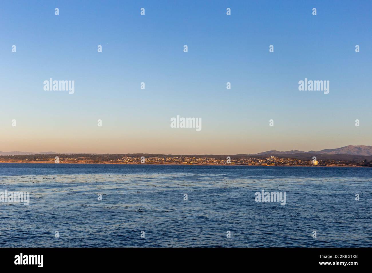 View of pacific ocean at sunset hi-res stock photography and images - Alamy