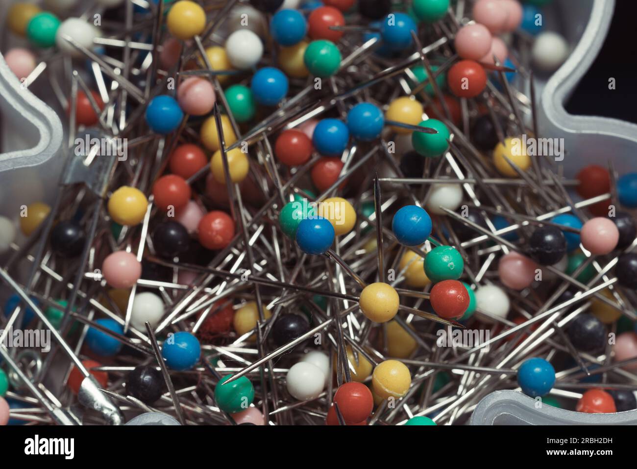 Sewing steel pins hi-res stock photography and images - Alamy