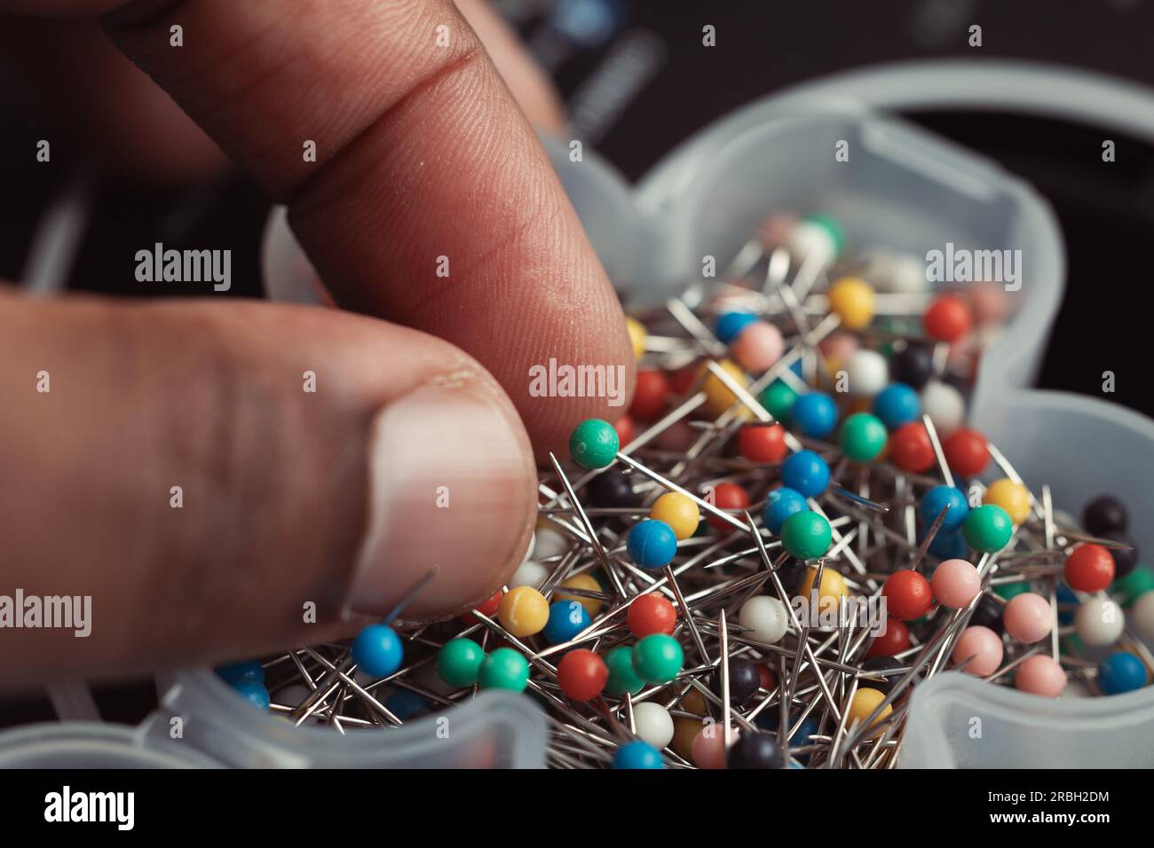 Pin needle many steel tailor hi-res stock photography and images - Alamy