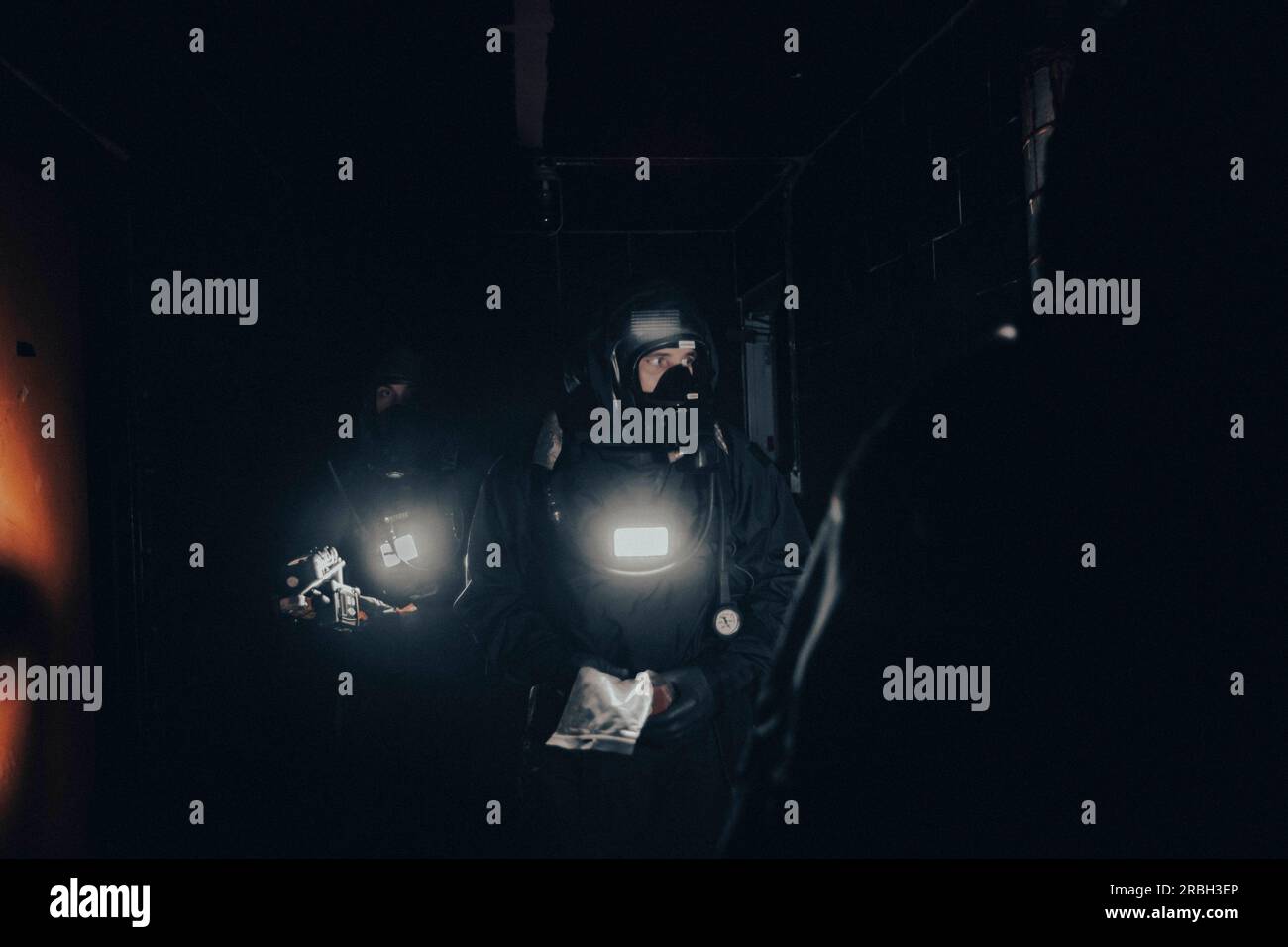 Guardsmen with the 47th Weapons of Mass Destruction-Civil Response Team ...