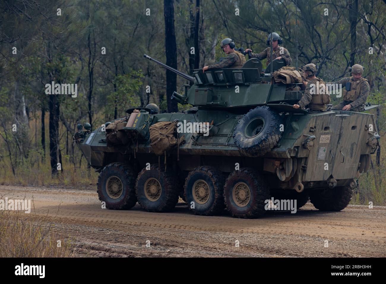 U.S Marines with 3rd Light Armored Reconnaissance Battalion, 31st ...