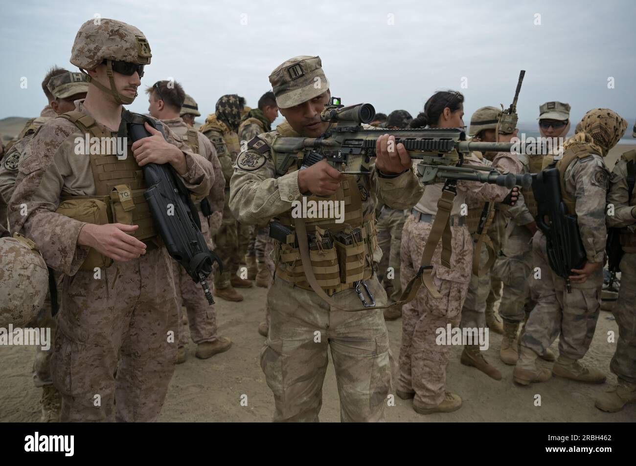 U.S. Marines from the 4th Combat Engineer Battalion, 4th Marine ...