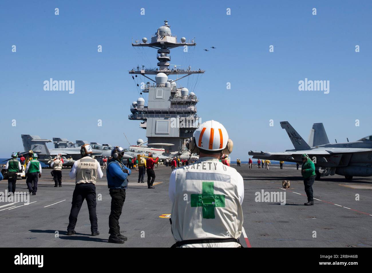 Cmdr. Matthew Sevier, the world's largest aircraft carrier USS Gerald R ...