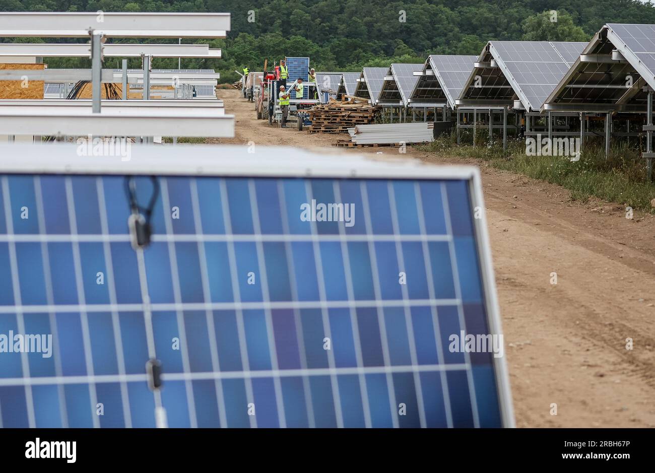 Solar_modules hi-res stock photography and images - Alamy