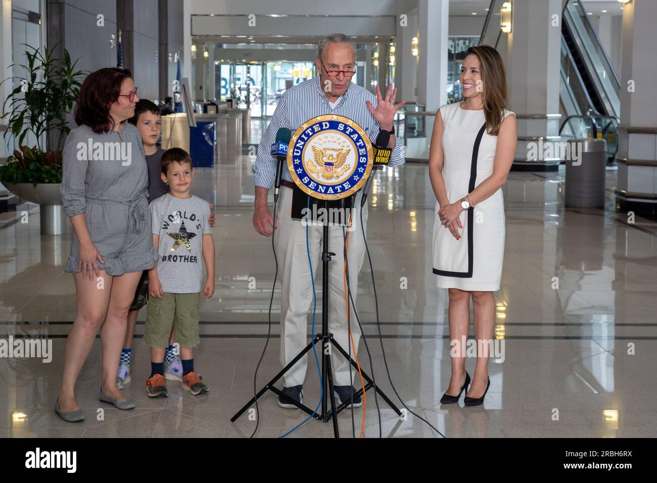 Senate Majority Leader, Chuck Schumer (D-NY) calls on FDA to ...