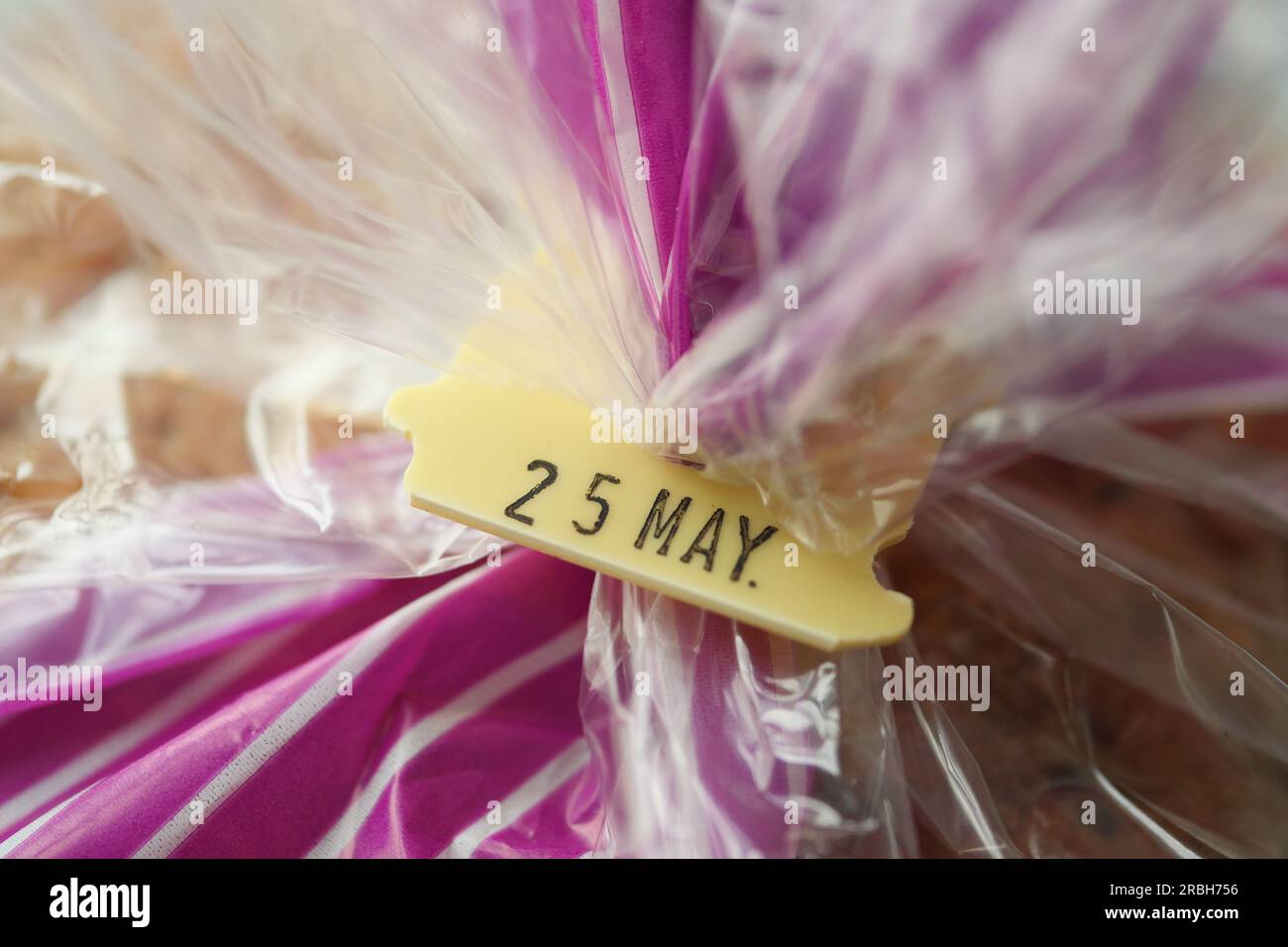 expiry date on a bread packet Stock Photo - Alamy