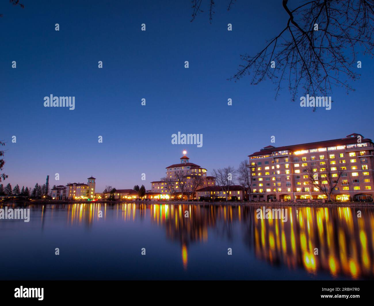Broadmoor lake hi-res stock photography and images - Alamy