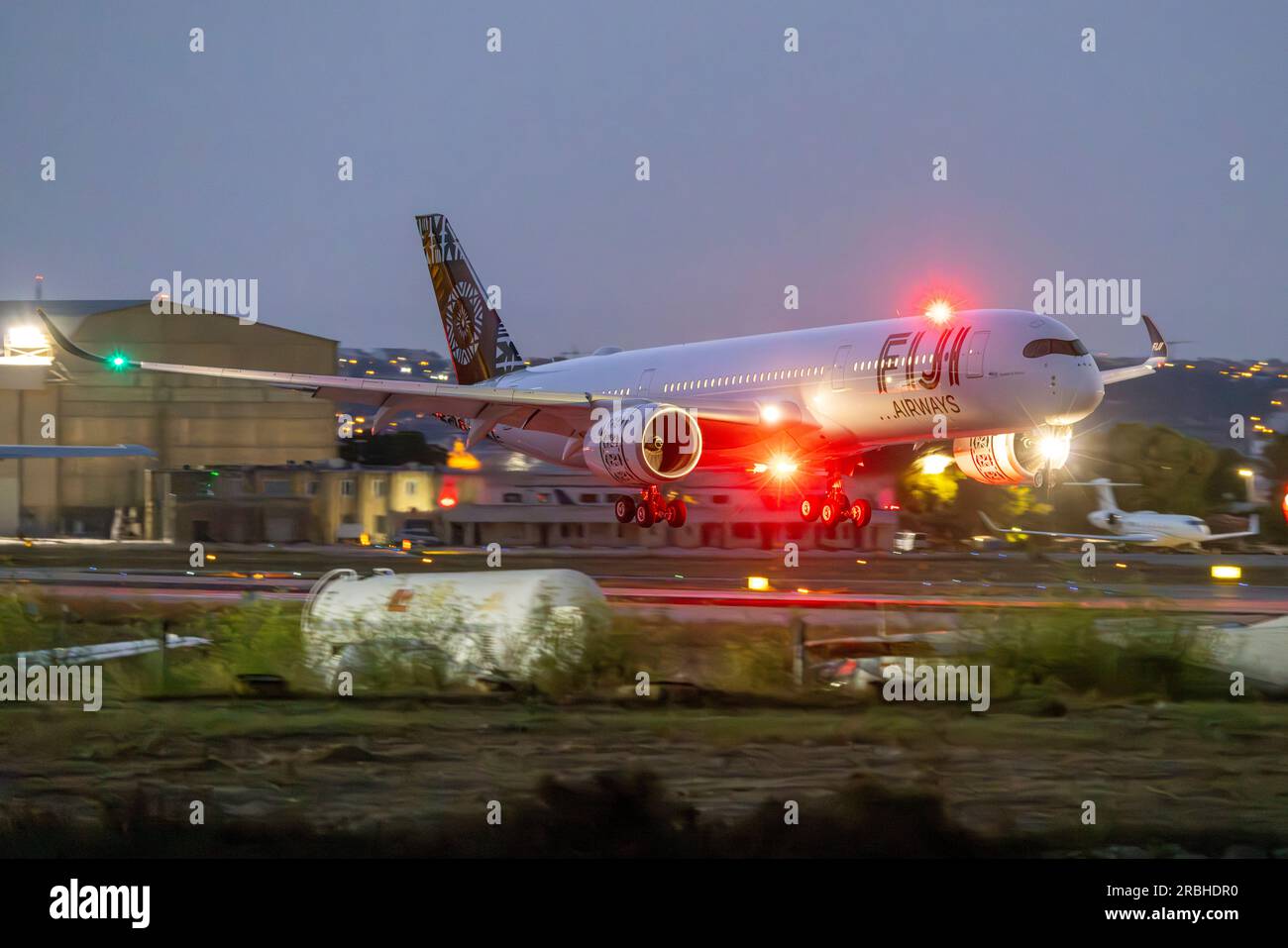 Fiji Airways Airbus A350-941ACJ (REG: F-WJKN) arriving just before ...