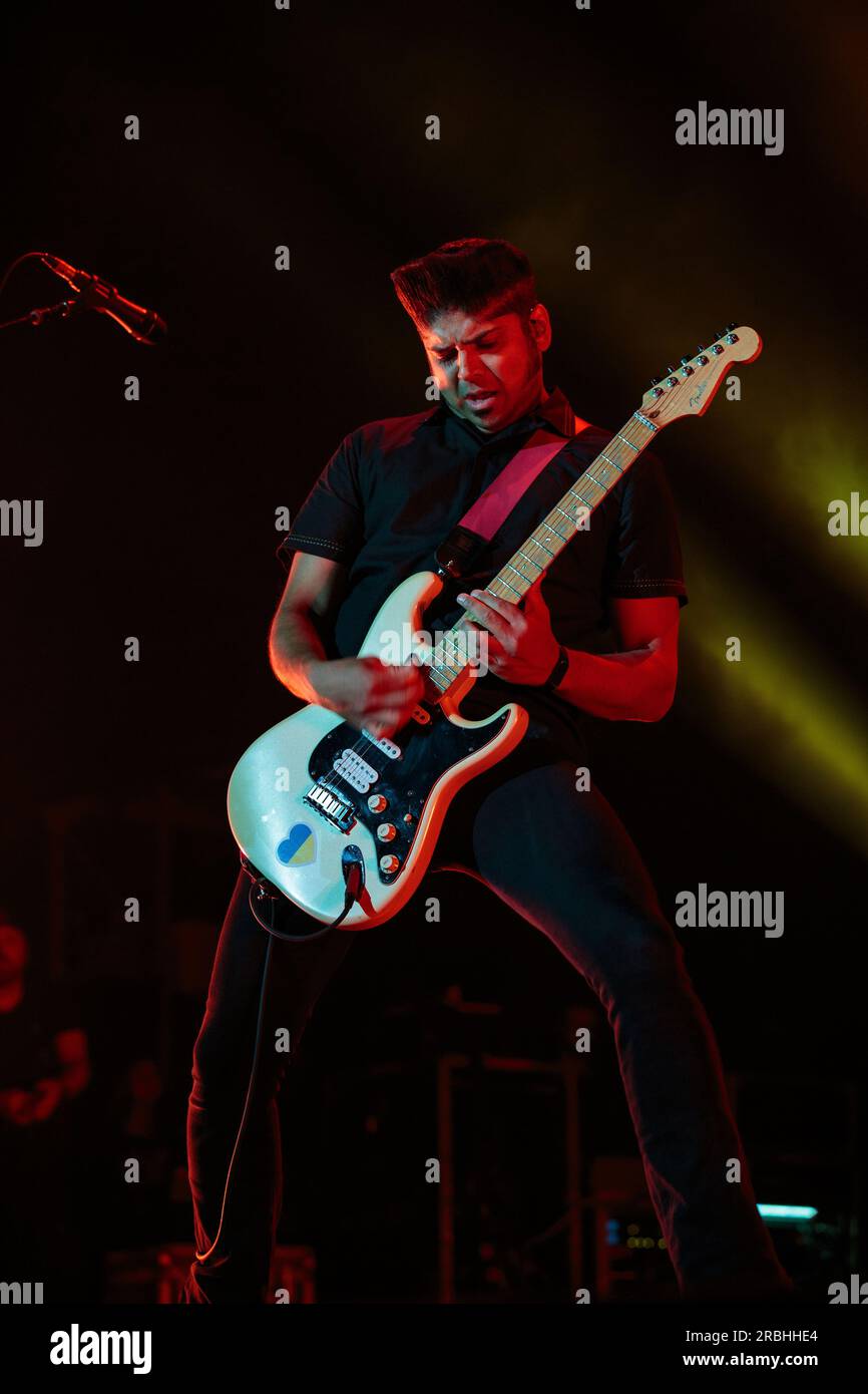 Canadian guitarist ian dsa hi-res stock photography and images - Alamy