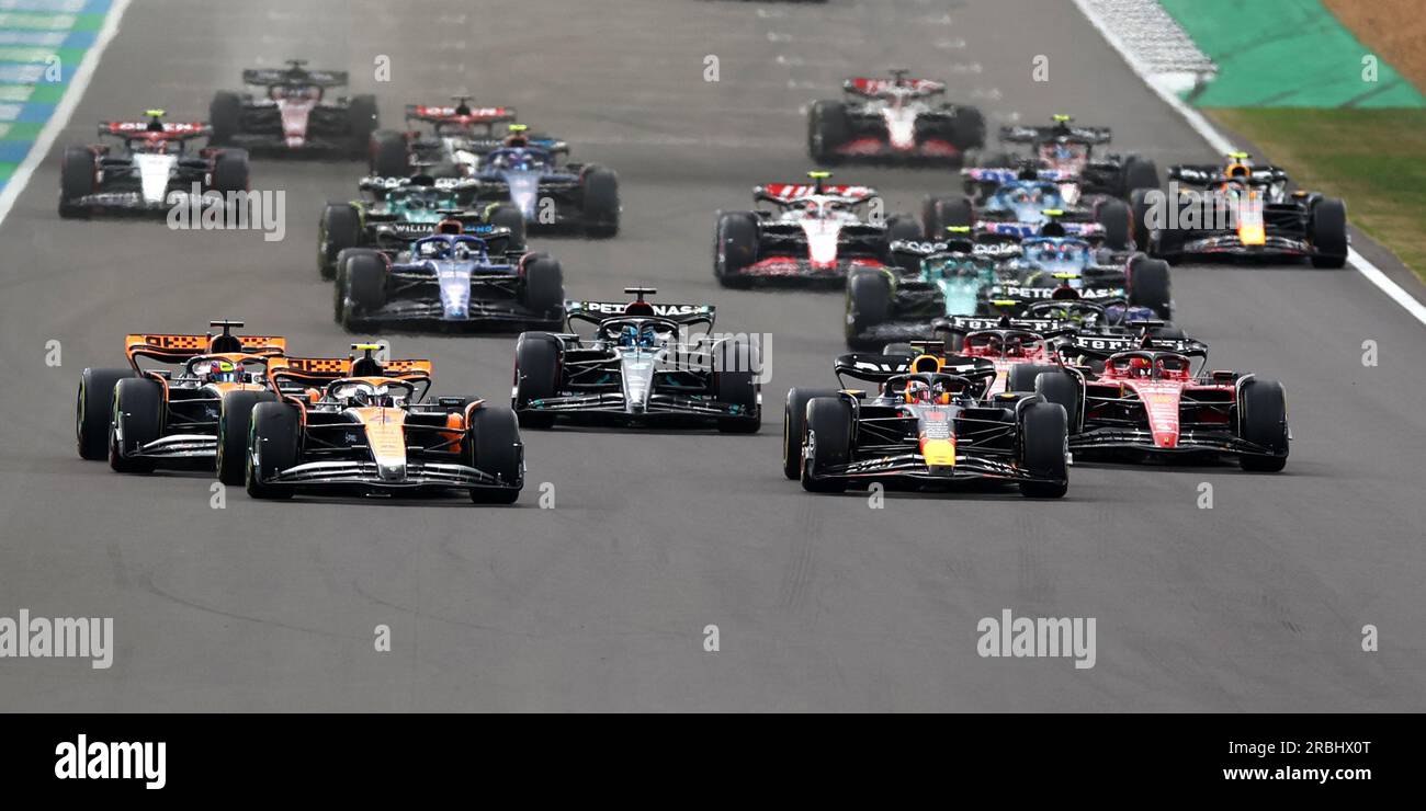 Silverstone, Britain. 9th July, 2023. Drivers take the start during the ...
