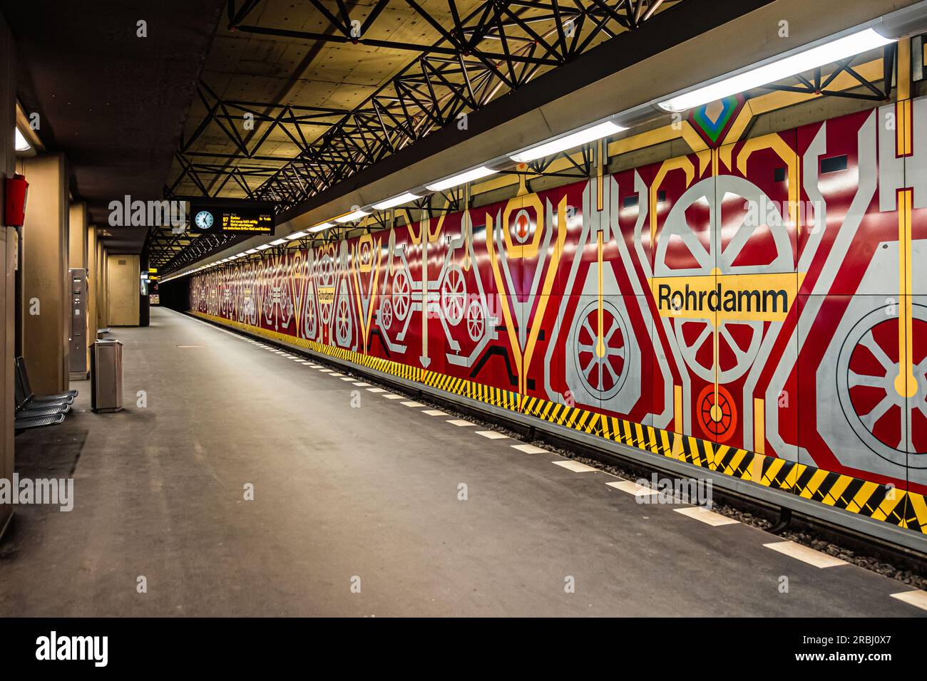 U Rohrdamm U-bahn Underground railway station interior on the U7 line ...
