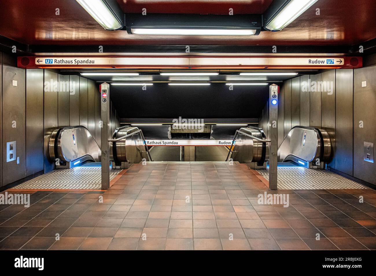 U Rohrdamm U-bahn Underground railway station on the U7 line in the ...