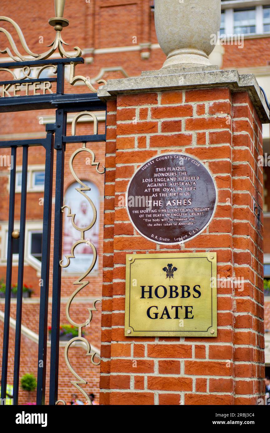 Kennington gate hi-res stock photography and images - Alamy