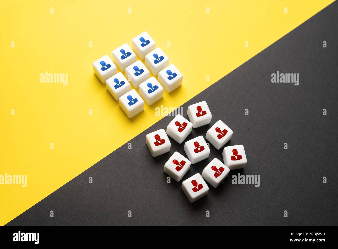 Good and badly coordinated teams. An example of a good and bad leader ...