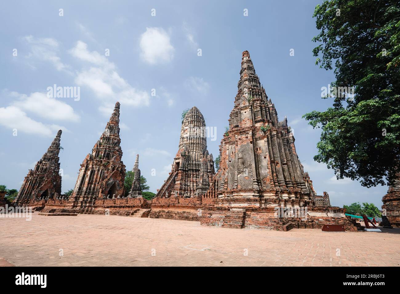 Towers prangs of Wat Chaiwatthanaram in Ayutthaya, Thailand. Scenic ...