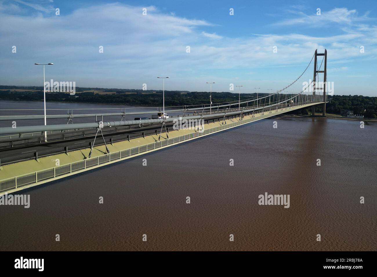 Aerial humber bridge hi-res stock photography and images - Alamy