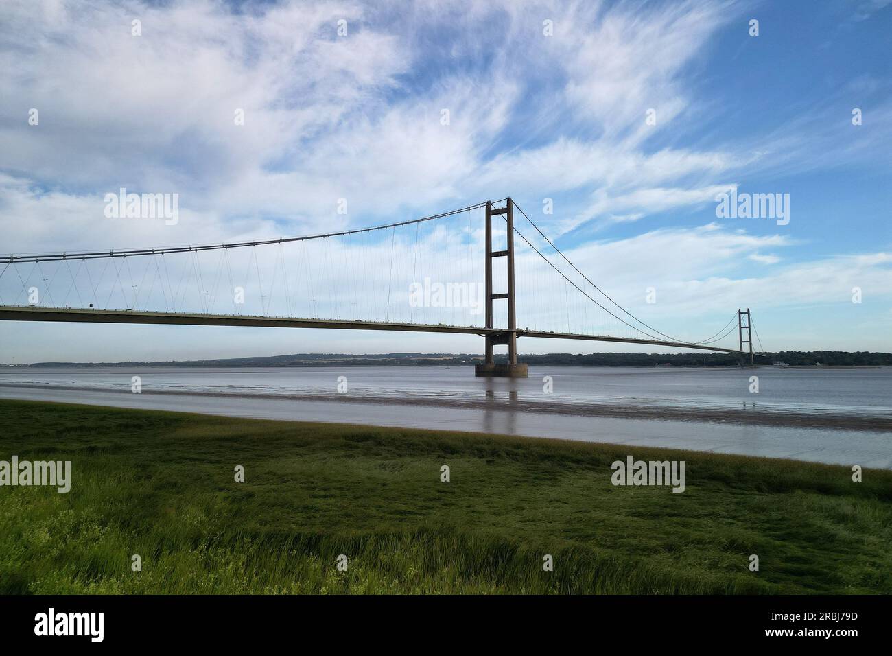 Aerial humber bridge hi-res stock photography and images - Alamy