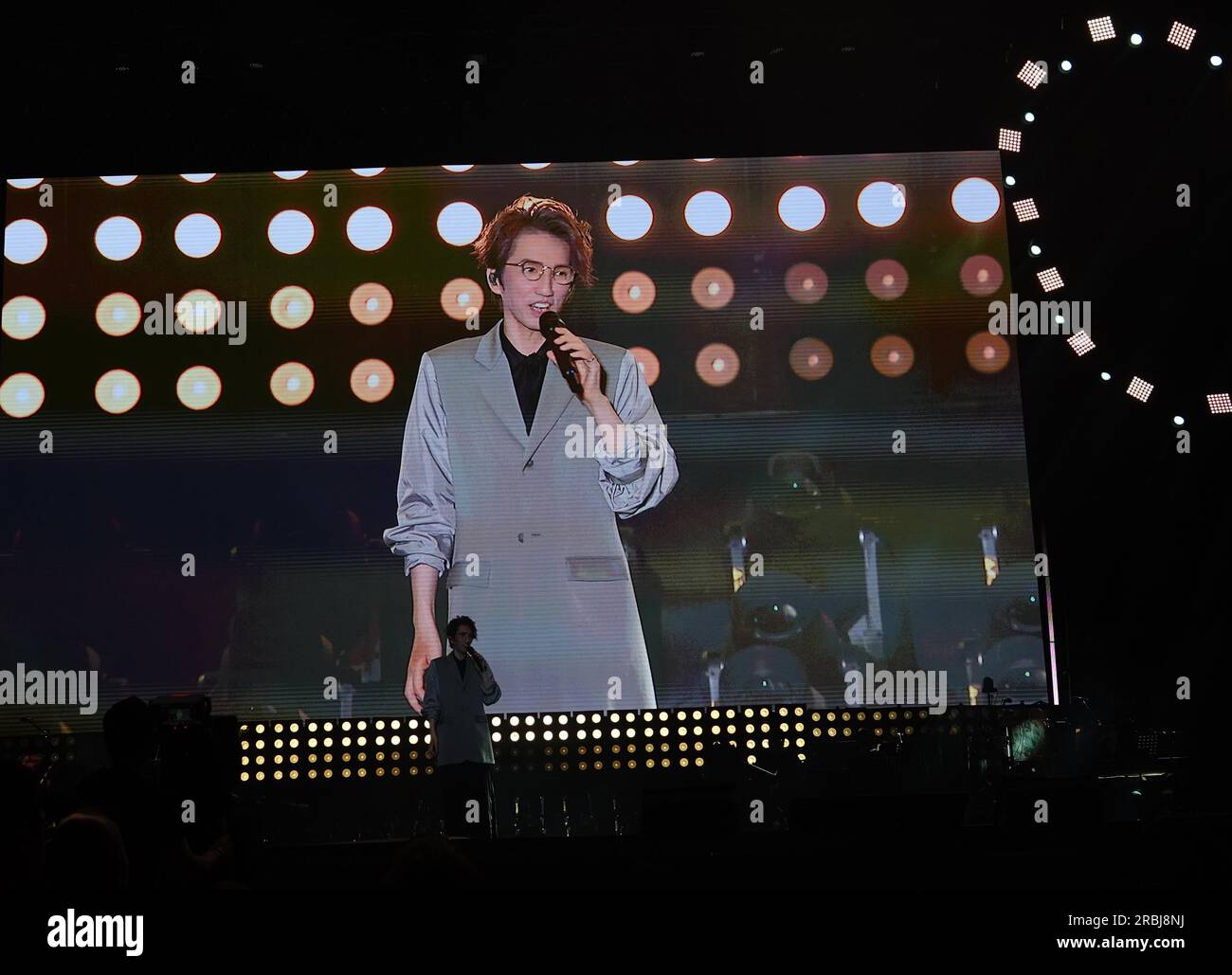 Taiwanese singer Terry Lin holds concert in Yichang City, central China ...