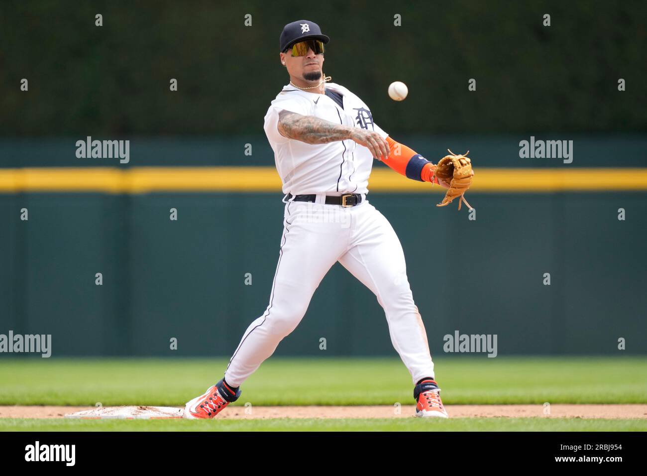 Detroit Tigers shortstop Javier Baez throws out Oakland Athletics' Jace ...