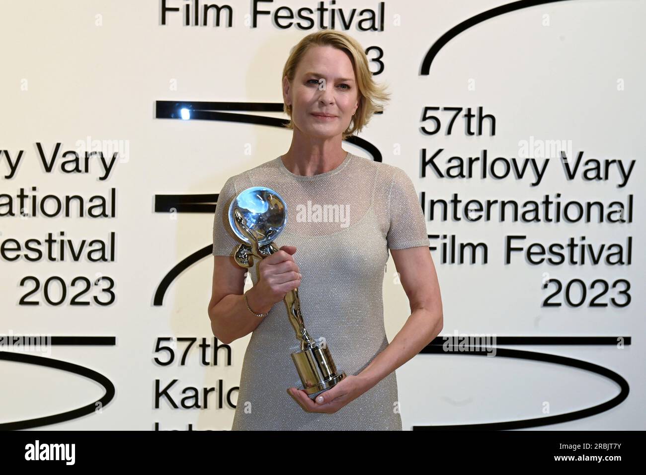 American actress and director Robin Wright poses with the President's ...