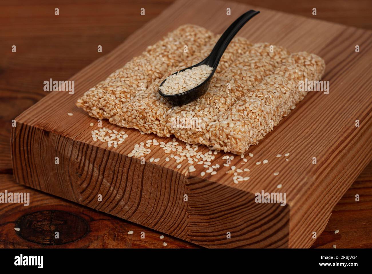 Sesame seed candy bars hi-res stock photography and images - Alamy