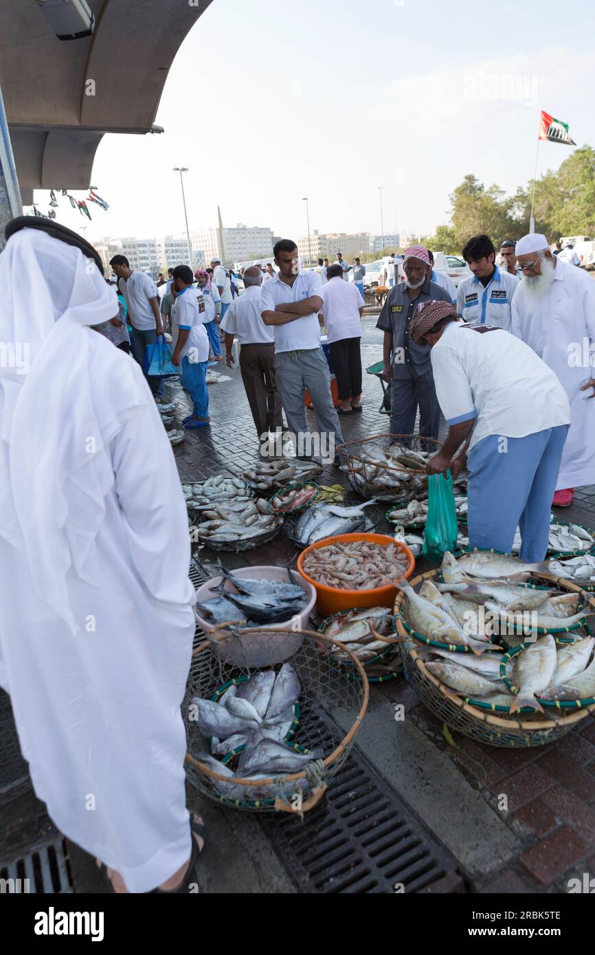 UAE, Dubai, fish for sale at the Shindagha Fish Market Stock Photo - Alamy
