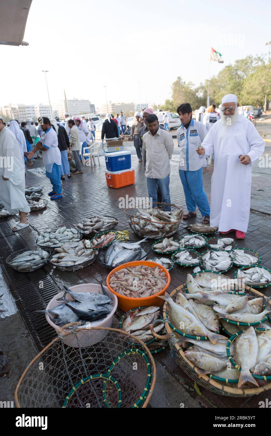 UAE, Dubai, fish for sale at the Shindagha Fish Market Stock Photo - Alamy
