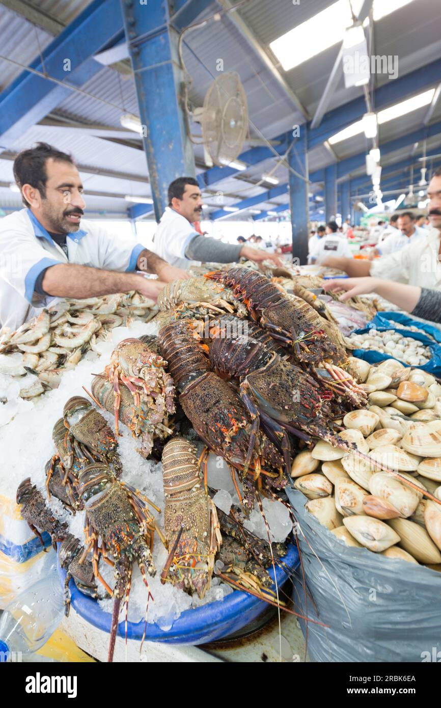 UAE, Dubai, fish for sale at the Shindagha Fish Market Stock Photo - Alamy