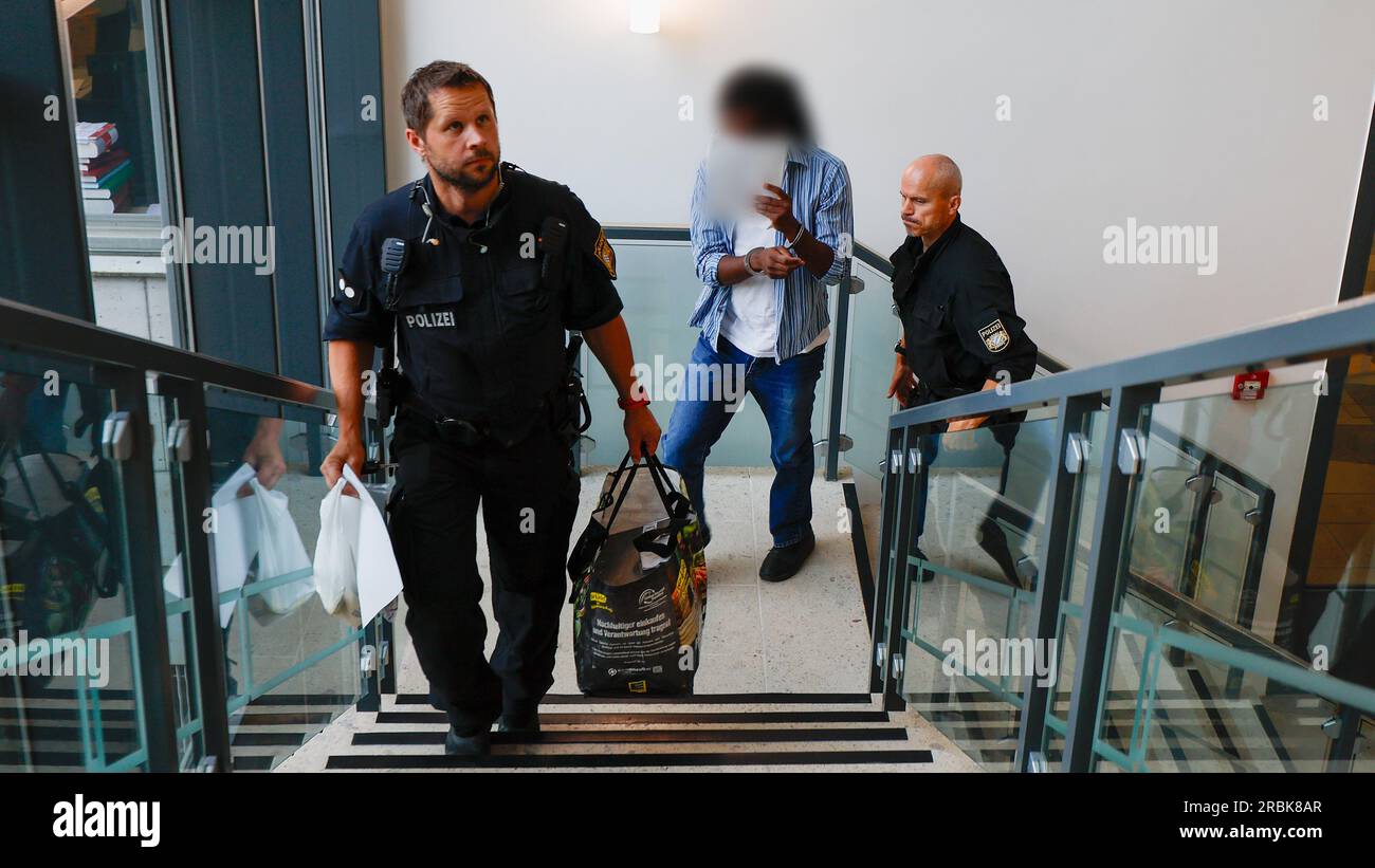 Handcuffed boy hi-res stock photography and images - Alamy