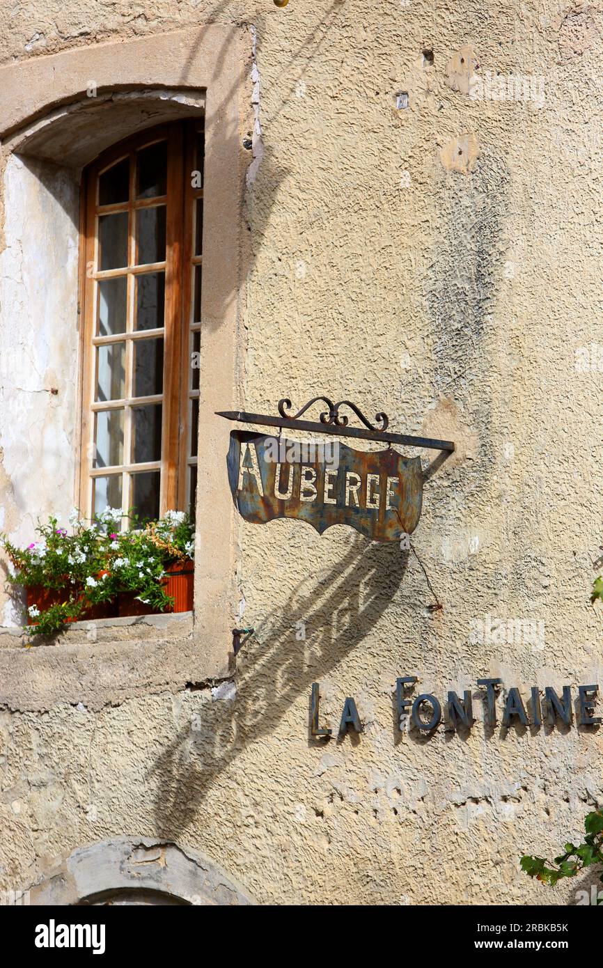 Grand rue venasque hi-res stock photography and images - Alamy