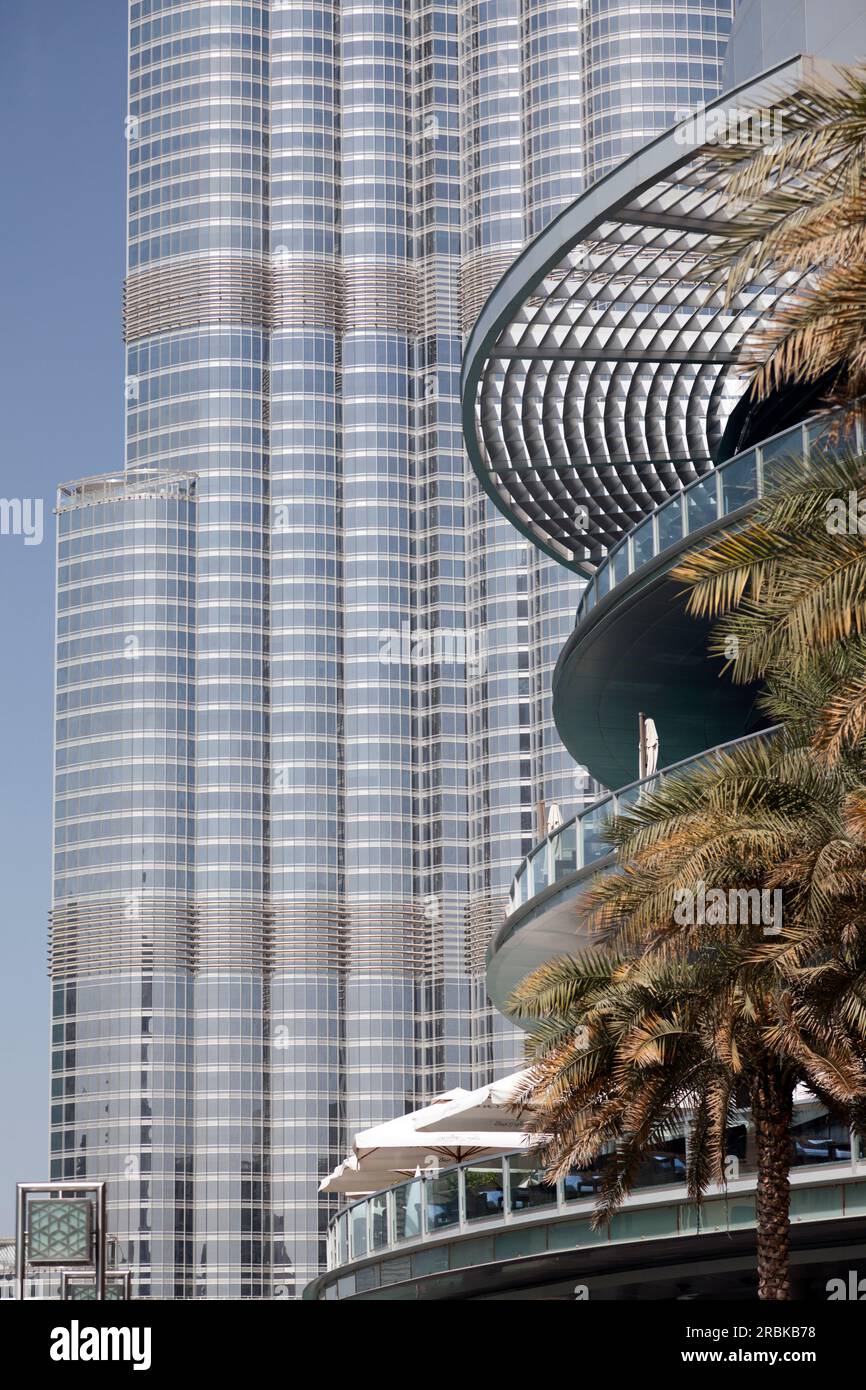 Burj khalifa exterior detail hi-res stock photography and images - Alamy