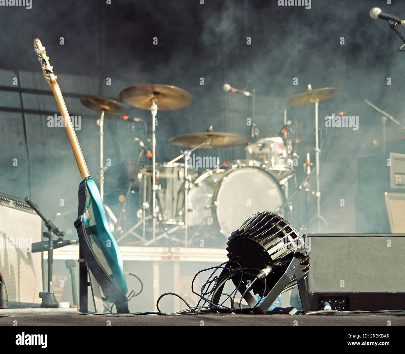 Concert stage with instruments and smoke Stock Photo - Alamy