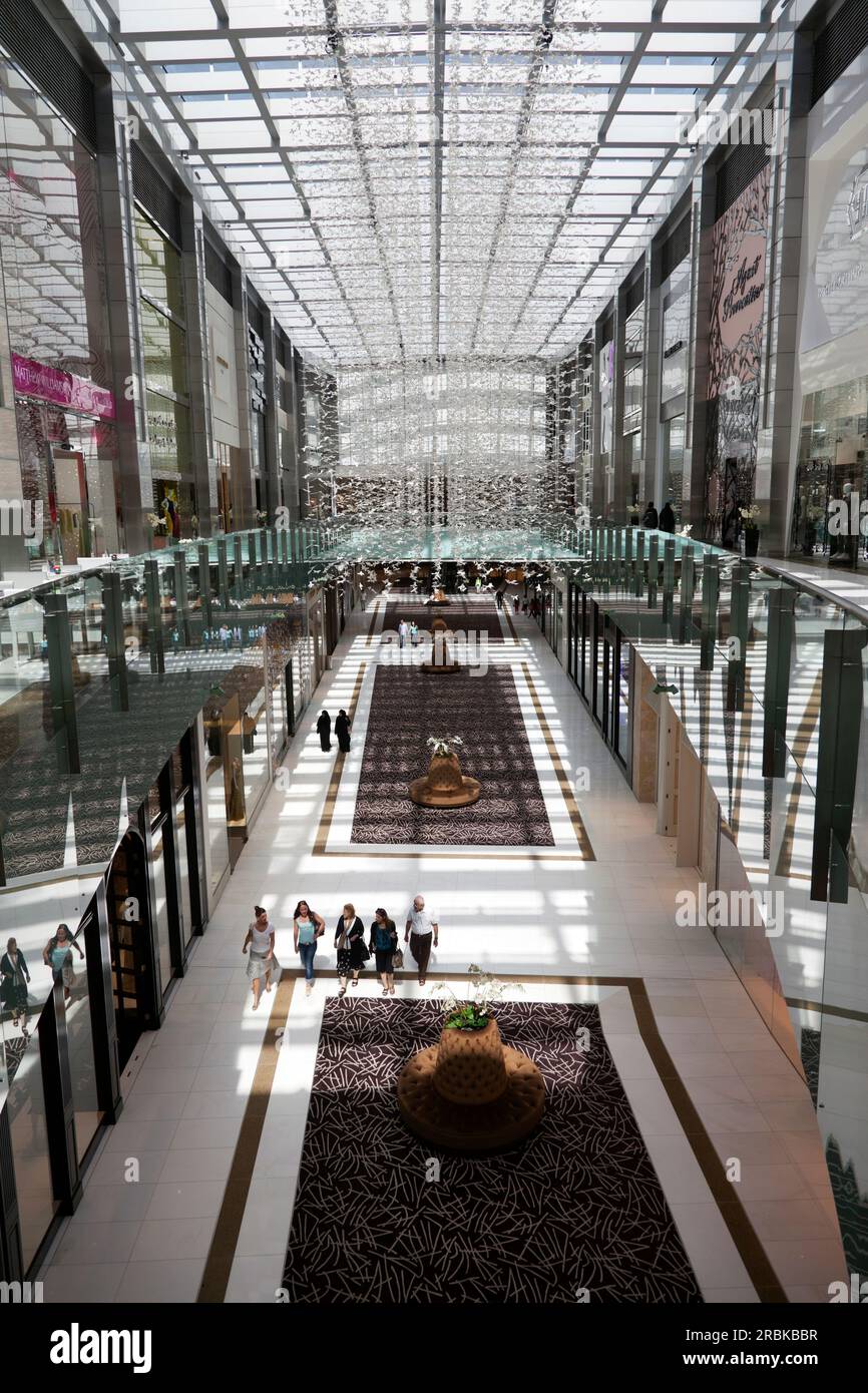 UAE, Dubai, Interior of the Dubai Mall Stock Photo - Alamy