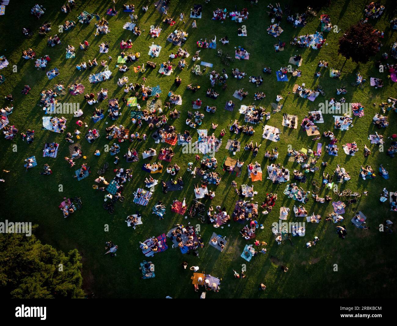 Aerial view people enjoying picnic hi-res stock photography and images ...