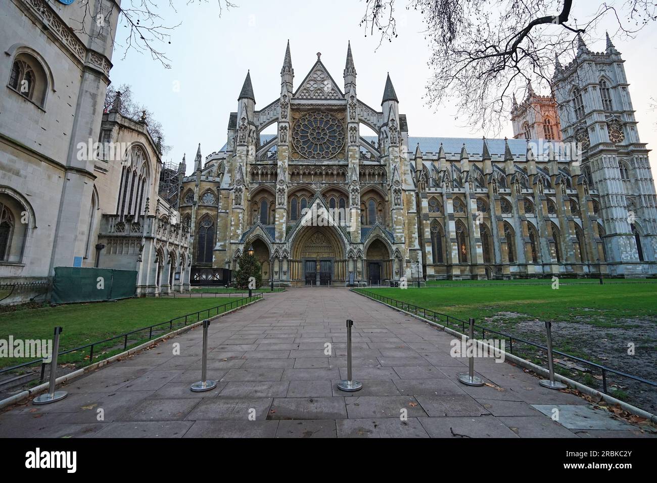 Exterior architecture and design of Westminster Abbey Royal Gothic ...
