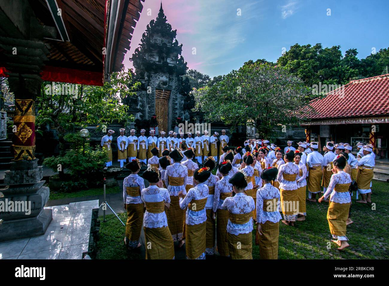 Giri kusuma temple hi-res stock photography and images - Alamy