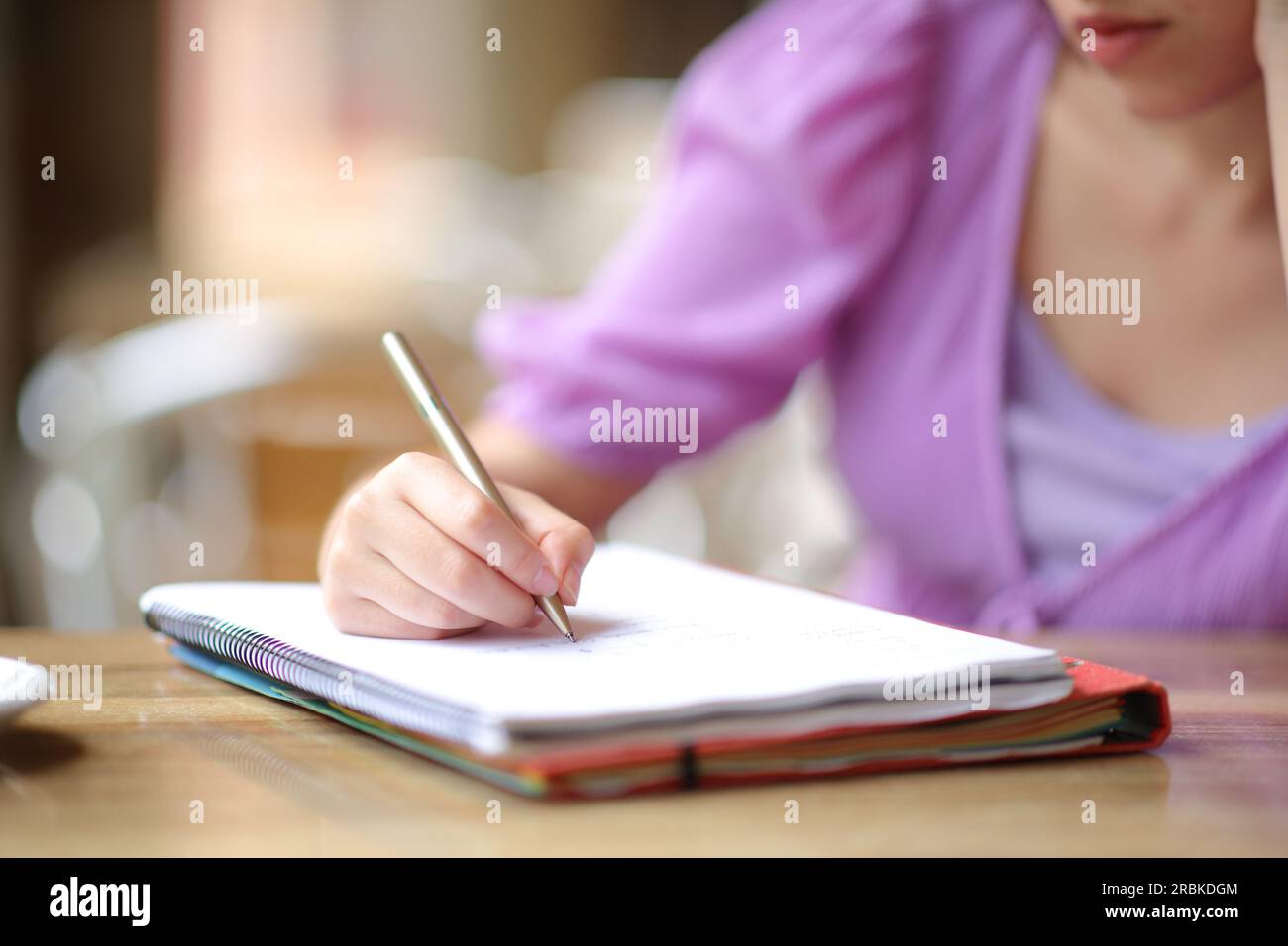 Academic writing hi-res stock photography and images - Alamy